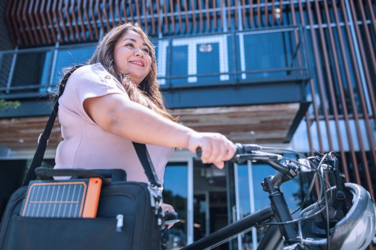 7 redenen waarom de e-bike je beste collega wordt - KBC Brussels Bank & Verzekering