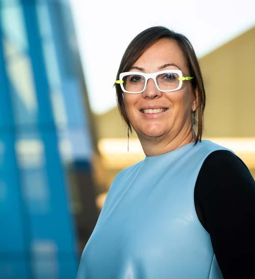 Bij ons kan iedereen digitaal bankieren en verzekeren - KBC Brussels ...